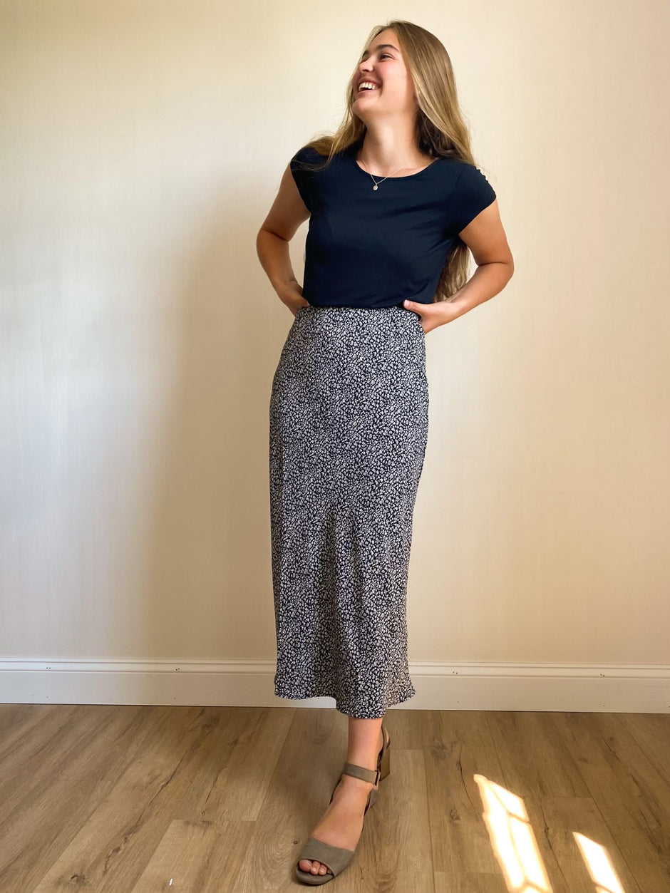 Rewind Fashions - Stylish, comfortable, modest clothing for women